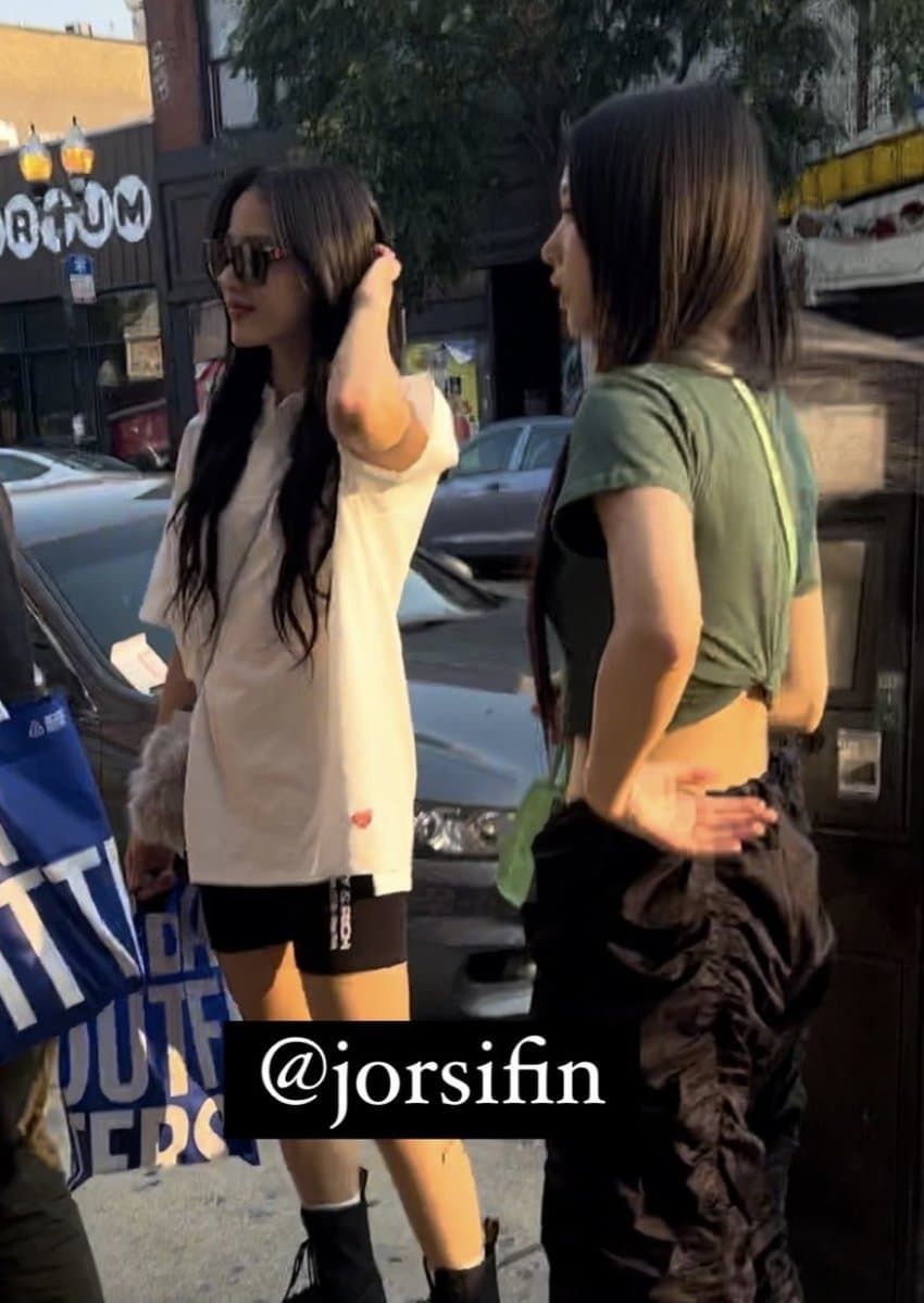 K-netizens comment on "NewJeans Minji and Haerin in the US" - KBIZoom