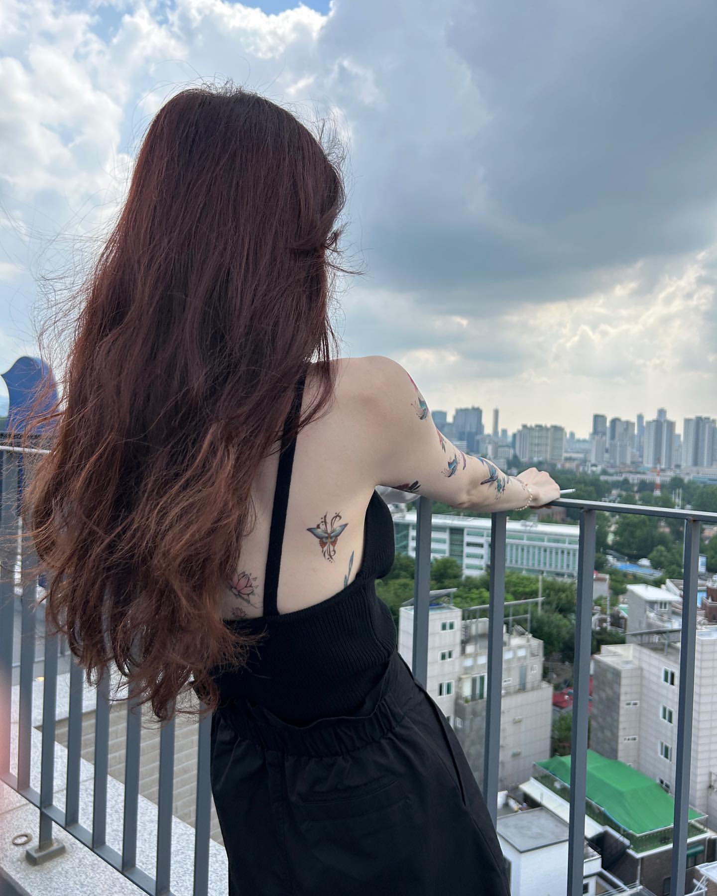 K-netizens react to speculation that Han So Hee is still smoking - KBIZoom K-netizens react to speculation that Han So Hee is still smoking - KBIZoom